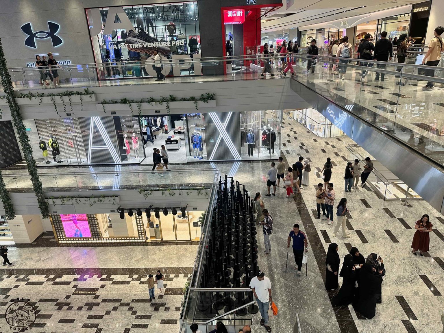 吉隆坡逛街【TRX敦拉薩購物廣場】超美城市公園,空中花園 - ONLYYUSUKE*吃喝玩樂都最高